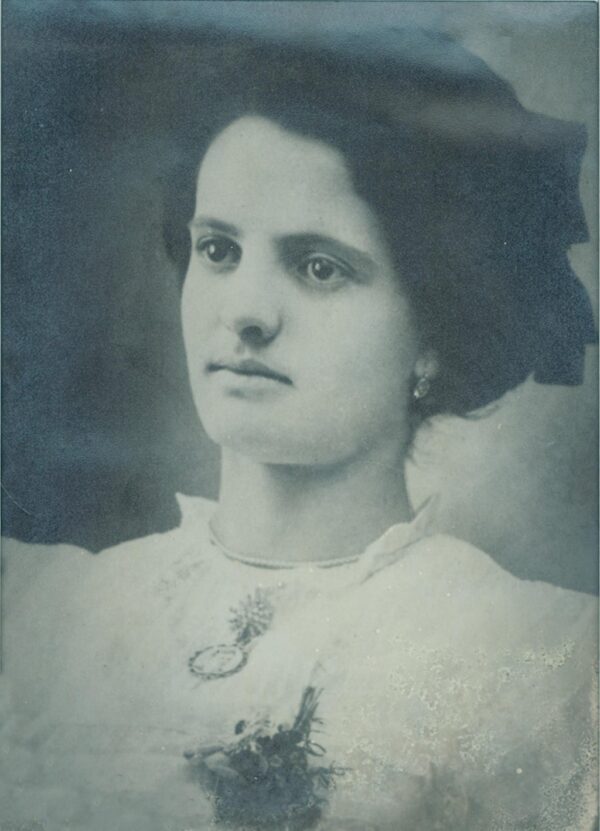 Luisa Blanco, la primera socia de Central • Revista Barullo