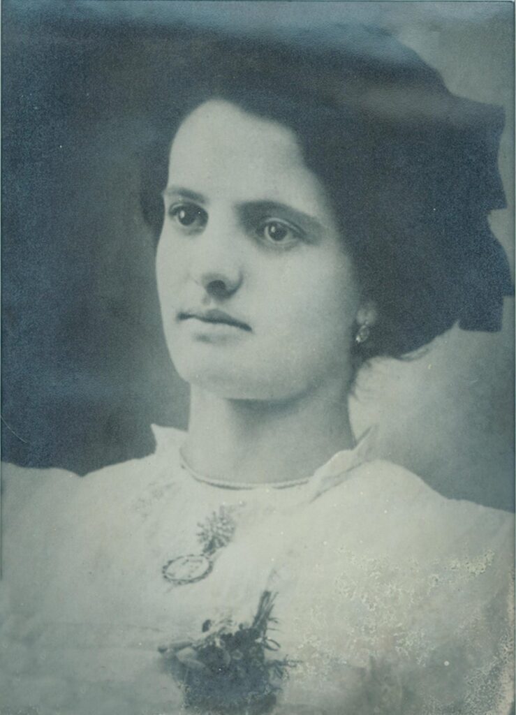 Luisa Blanco, la primera socia de Central • Revista Barullo